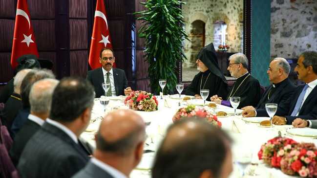 Cumhurbaşkanlığı Sözcüsü Kalın, azınlık cemaatlerinin temsilcileriyle ...