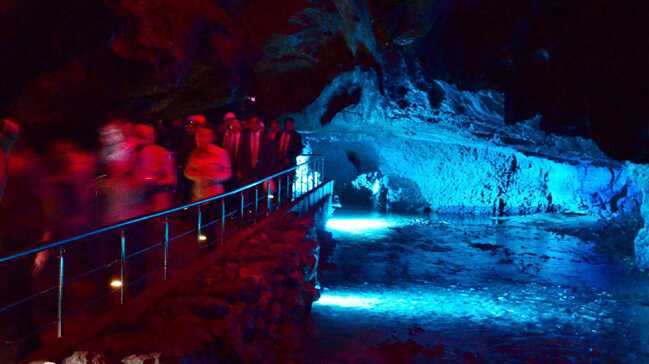 Doğal klimalı Türkiye nin en uzun 10. mağarası ziyaretçi akınına uğradı ...