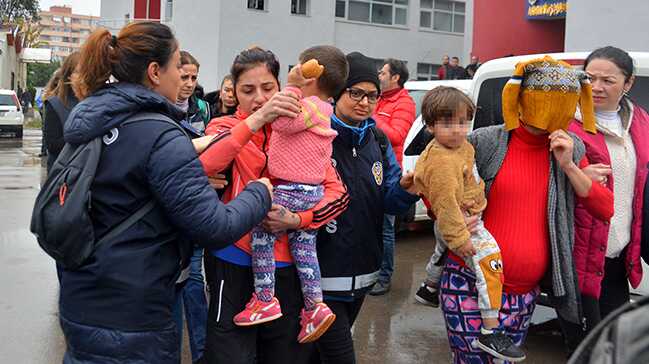 Adana'da aşk vaadiyle dolandırıcılık yaptıkları iddia edilen kişiler ...
